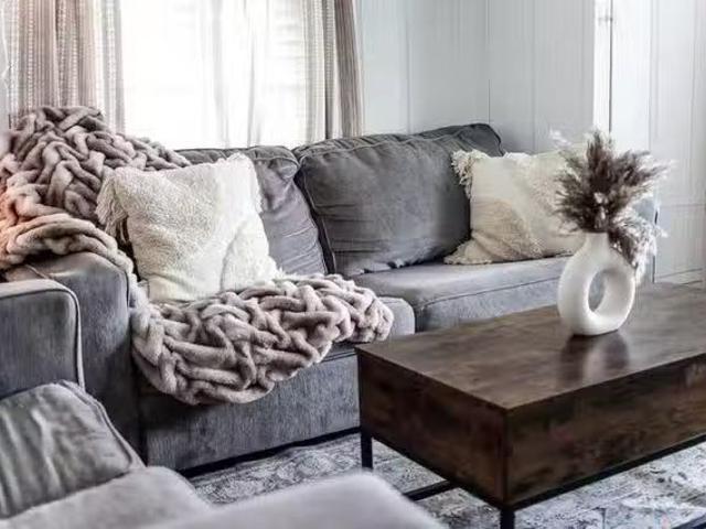 West Ocean View Avenue