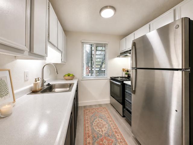 West on Murray Apartments 2 Bedroom Apartment for Rent at 14095 Sw Walker Rd, Cedar Hills, OR 97005 Cedar Hills Cedar Mill North