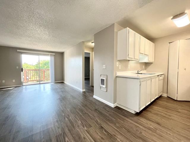 West on Murray Apartments 3 Bedroom Apartment for Rent at 14095 Sw Walker Rd, Cedar Hills, OR 97005 Cedar Hills Cedar Mill North
