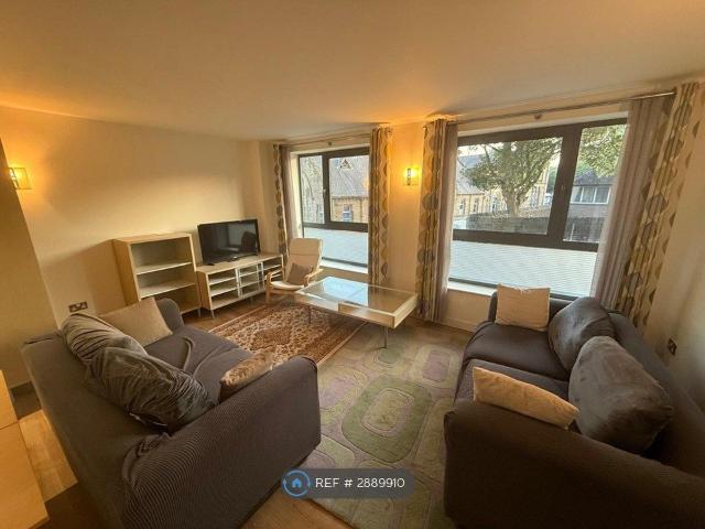 West One Aspect, Sheffield S3, 2 bed flat to rent, £1,200 pcm | PrimeLocation