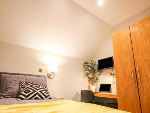 West One, *inclusive Of All Bills Communal Cleaner* Room, Loughborough Road, 1 Bedroom House