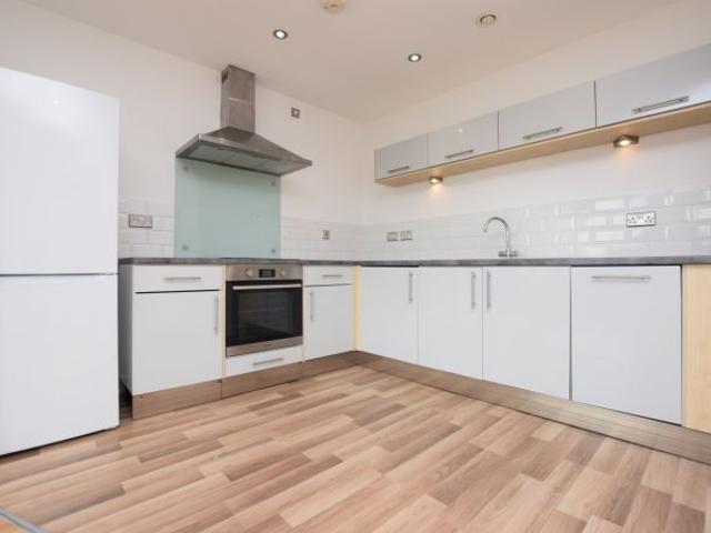 West One Peak, Sheffield S3, 2 bed flat to rent, £1,350 pcm | PrimeLocation