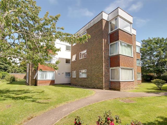 West Avenue, Worthing BN11, 1 bed flat to rent, £1,000 pcm | PrimeLocation