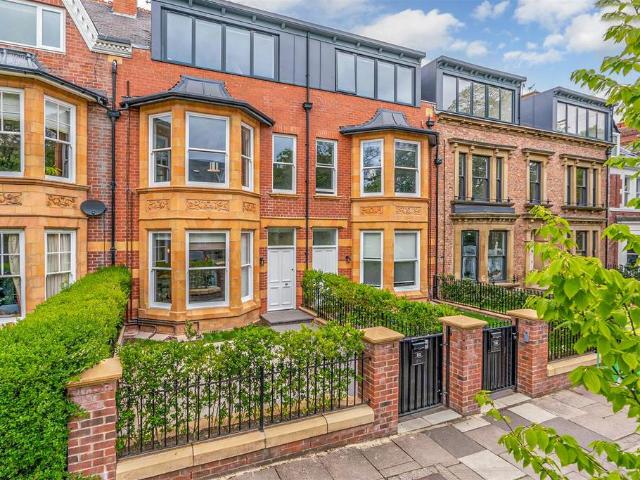 West Avenue, Gosforth, NE3 2 bed apartment to rent £1,900 pcm £438 pw