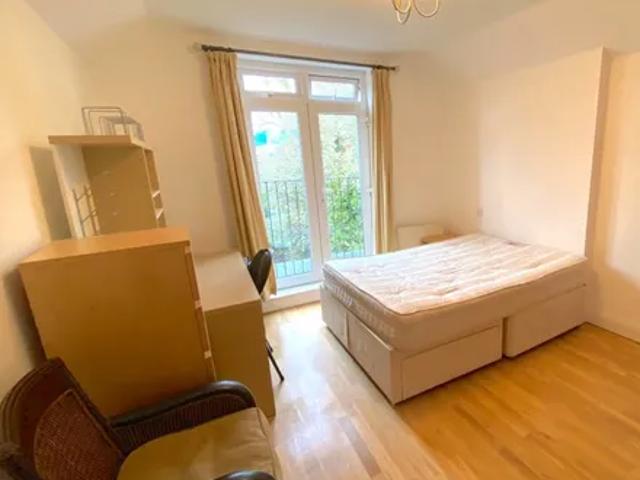 West Avenue, London, N3 1AX, United Kingdom | 3 bed apartment for rent #154570372 | Rentberry