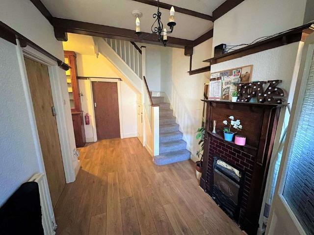 West Avenue Room 1A