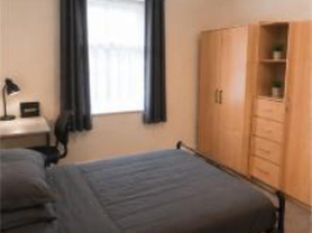 West Avenue Room 3