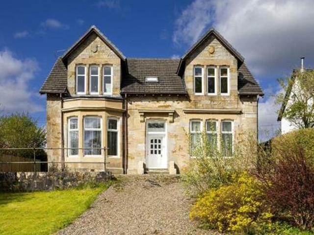 West Avenue, Stepps, 3 Bedroom Cottage