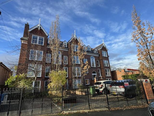 West Albert Road, Liverpool L17 3 bed flat to rent £2,295 pcm £530 pw