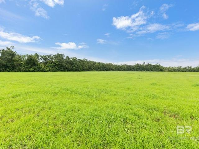 West Blvd, Silverhill, AL 36576
