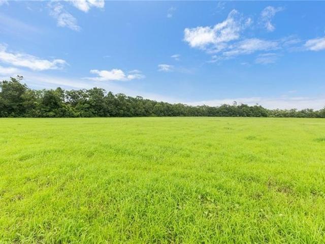 West Blvd, Silverhill, AL 36576