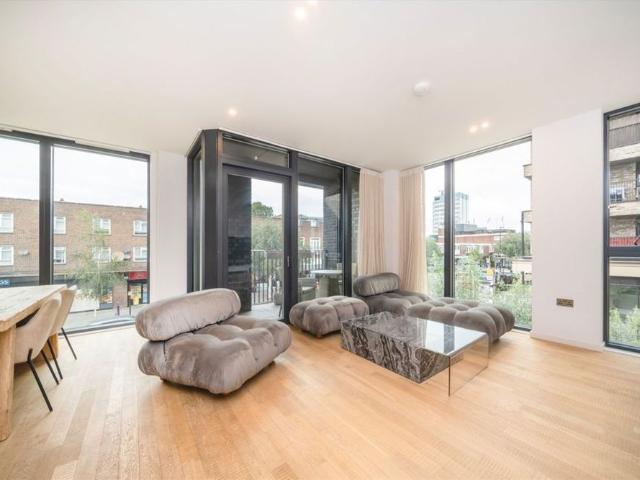 West Bradbury Yard, TW8, London