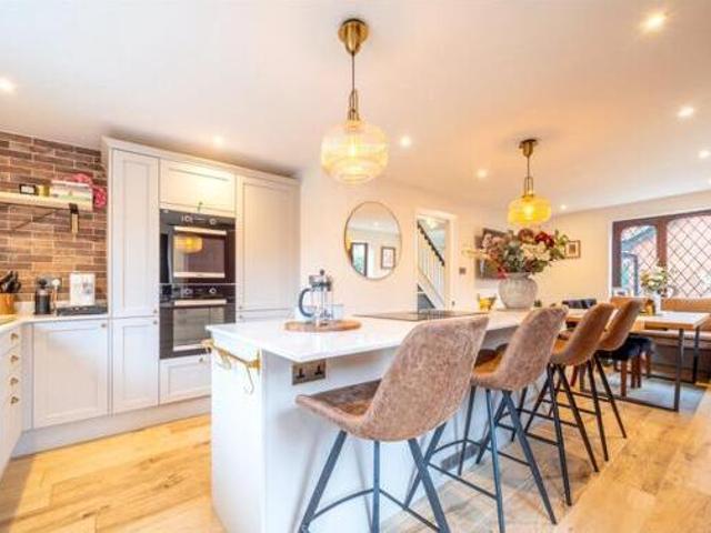 West Bridgford, Exbury Gardens, Nottingham, 4 Bedroom Detached