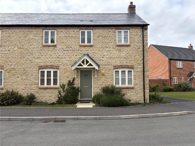 West Brook Close, Yardley Hastings. 3 bed semi detached house to rent £1,575 pcm £363 pw