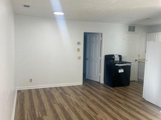 West Currahee 1 Bedroom Apartment for Rent at W Currahee St, Toccoa, GA 30577