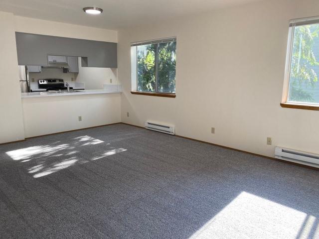 West Campus Place 2 Bedroom Apartment for Rent at 812 Ne 42nd St, Seattle, WA 98105 University District