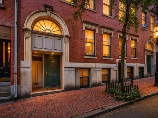 West Cedar St Apt,boston, Condo For Sale