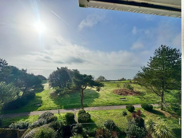 West Cliff Gardens, Bournemouth BH2, 1 bed flat to rent, £1,200 pcm | PrimeLocation