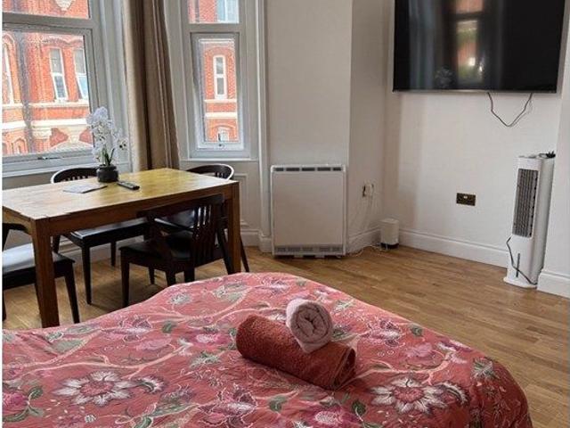 West Cliff Studios, Bournemouth BH2, 1 bed flat to rent, £1,300 pcm | PrimeLocation