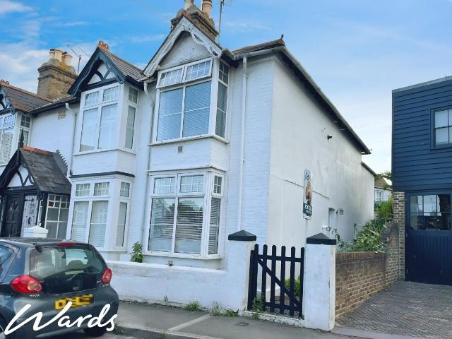 West Cliff, Whitstable CT5, 2 bed end terrace house to rent, £1,300 pcm | PrimeLocation