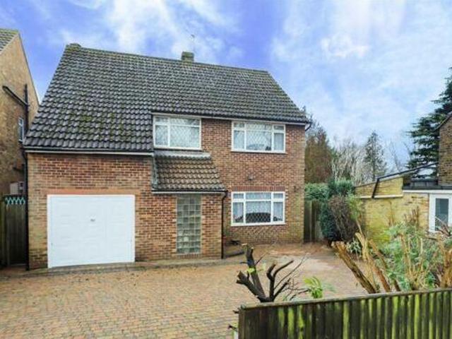 West Common Road, Uxbridge, 4 Bedroom Detached
