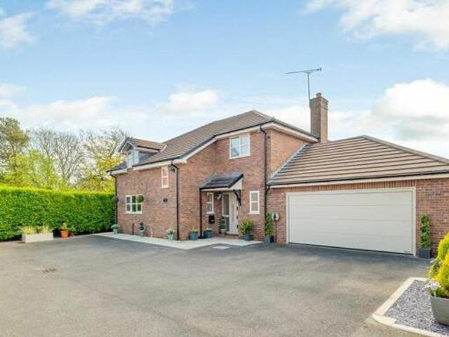 West Court, Buckley, 3 Bedroom Detached