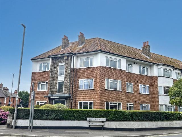 West Court, Bridport DT6, 1 bed flat to rent, £875 pcm | PrimeLocation