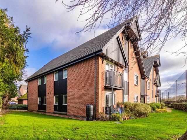 West Dock, The Wharf, Leighton Buzzard, Buckinghamshire LU7, 2 bed flat to rent, £1,400 pcm | PrimeLocation