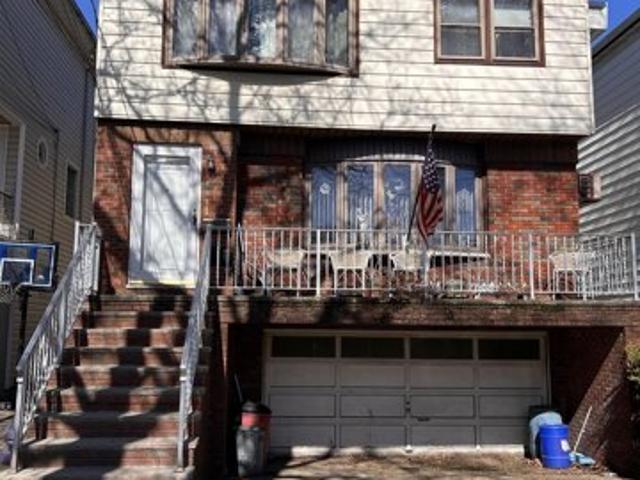 West Dr, Bayonne, Home For Sale