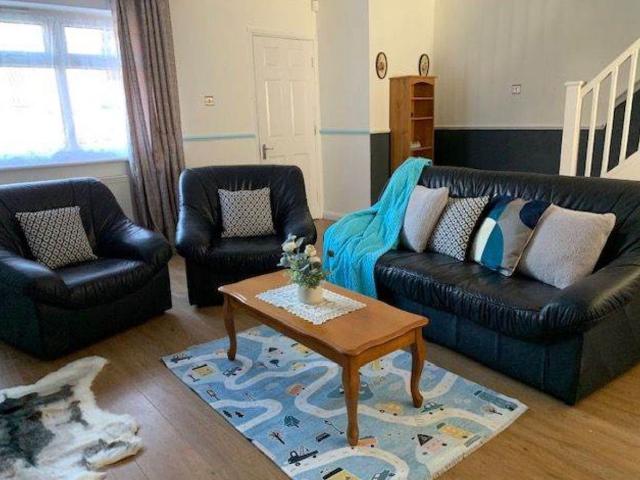 West Drayton UB7, 6 bed terraced house to rent, £5,500 pcm | PrimeLocation