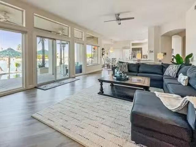 West Edgewater Drive