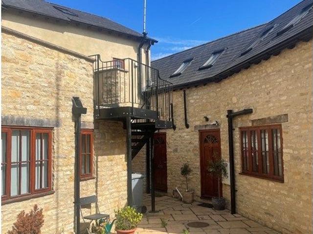 West End, Witney OX28, 1 bed flat to rent, £950 pcm | PrimeLocation