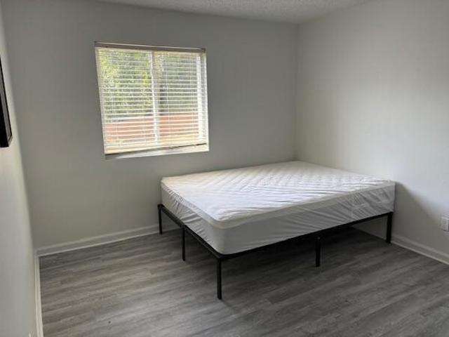 West End ATL Newly Renovated Apts | Secure Private Furnished Queen Rooms | Shared Kitchen & Bathrooms | High Speed Wi‑Fi | Move In Ready