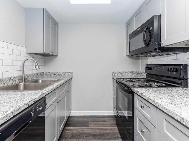 West End Crossing Apartments 2 Bedroom Apartment for Rent at 6550 Phelan Blvd, Beaumont, TX 77706