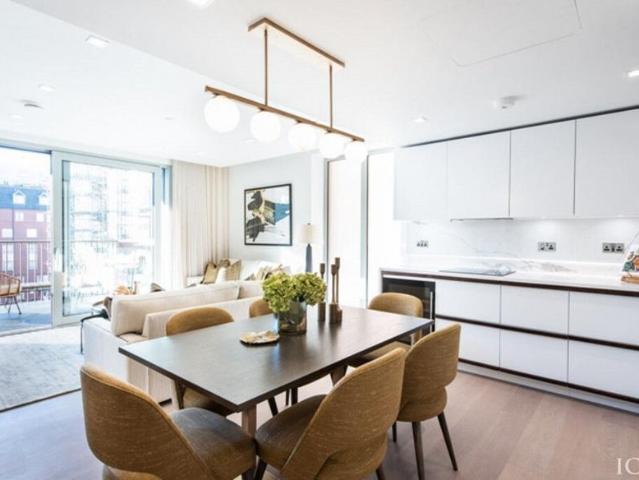 West End Gate, London, W2 1 3 bed apartment to rent £9,035 pcm £2,085 pw