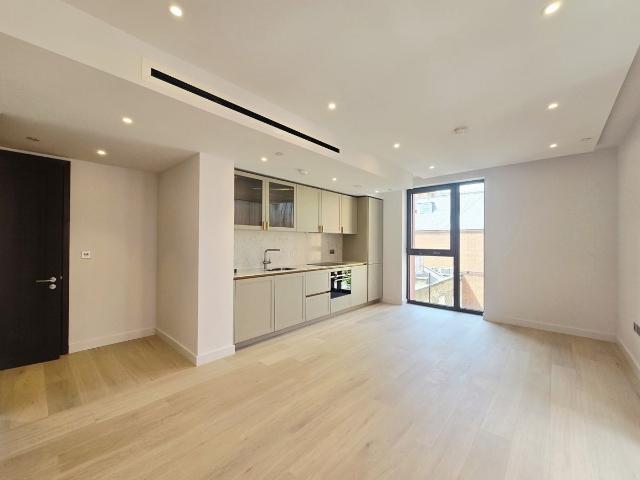 West End Gate, Paddington W2, 1 bed flat to rent, £3,900 pcm | PrimeLocation