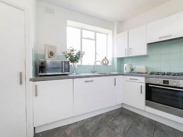 West End Lane, Birchington Court West End Lane NW6, 1 bed flat to rent, £1,950 pcm | PrimeLocation