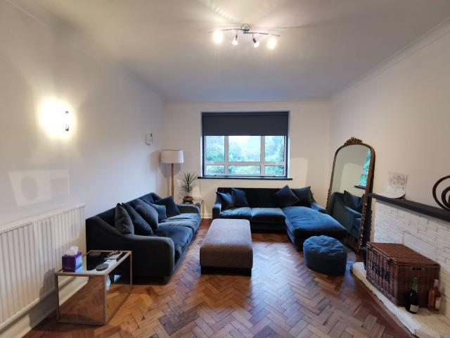 West End Lane, Pinner HA5, 3 bed detached house to rent, £3,500 pcm | PrimeLocation