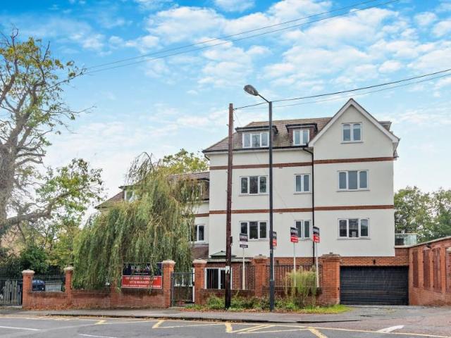 West End Lane, Pinner HA5, 2 bed flat to rent, £1,900 pcm | PrimeLocation