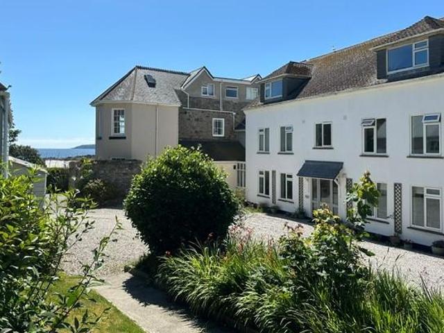 West End, Marazion, TR17 2 bed flat to rent £1,150 pcm £265 pw
