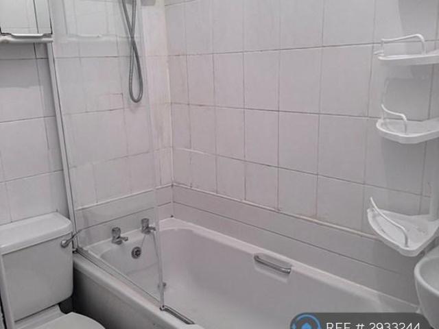 West End Park Street, Glasgow, G3 3 bed flat to rent £2,000 pcm £462 pw