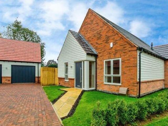 West End Road, Frampton, 2 Bedroom Detached