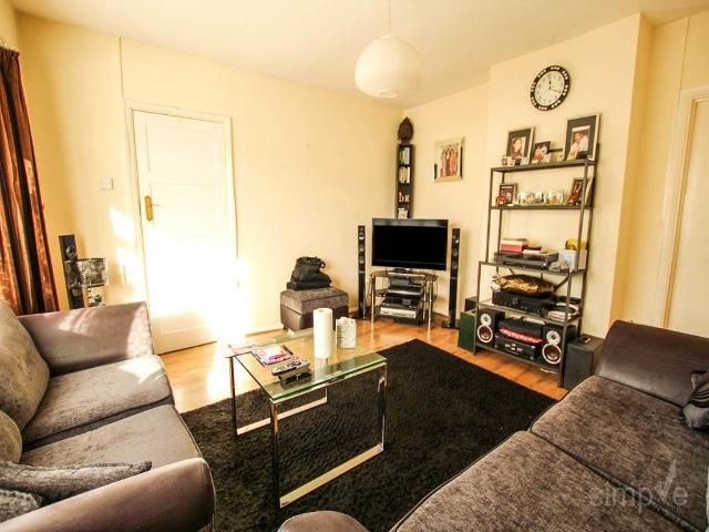 West End Road, Ruislip, Middlesex 4 bed house to rent £2,250 pcm £519 pw