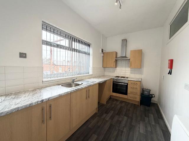 West End Road, St. Helens WA11, 2 bed flat to rent, £700 pcm | PrimeLocation