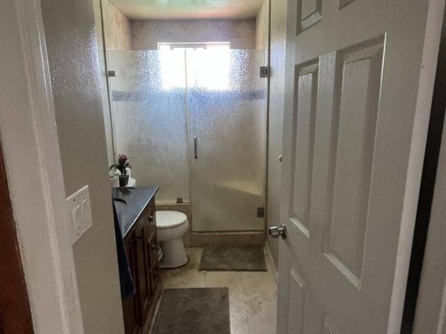 West garden grove room for rent