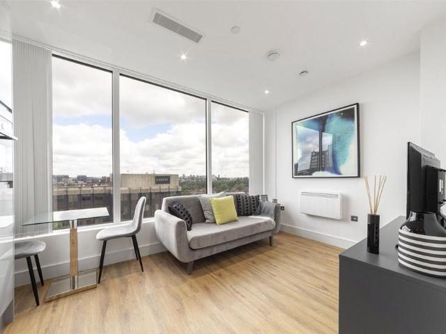West Gate, London W5 Studio to rent £1,550 pcm £358 pw