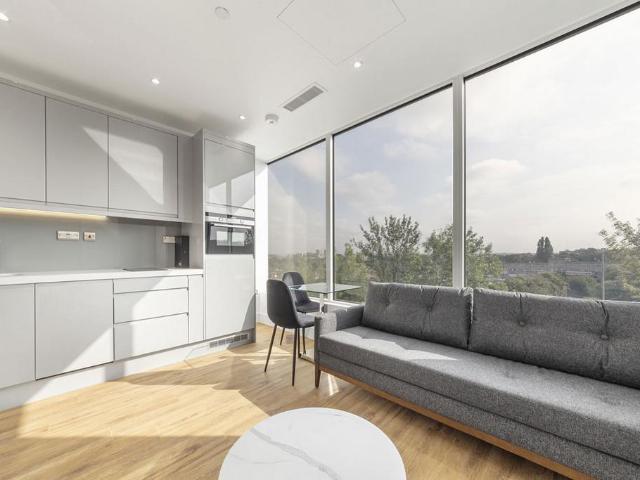 West Gate, London W5 Studio to rent £1,600 pcm £369 pw