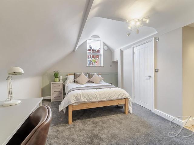 West Gate, Mansfield NG18, Room to rent, £950 pcm | PrimeLocation