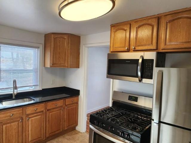 West Gate Townhomes 1 Bedroom Home for Rent at 35 Cooper Pl, New Haven, CT 06515 Westville
