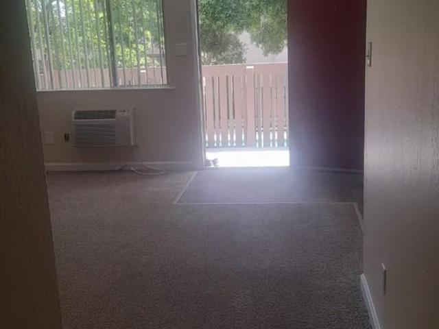 West Glen Apartments 1 Bedroom Apartment for Rent at 2265 South Bascom Avenue, Campbell, CA 95008 Union